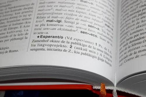 Esperanto: o limbă a păcii. De ce o urau Hitler și Stalin?
