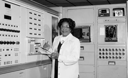 NASA îşi redenumeşte sediul. Cine a fost Mary Jackson