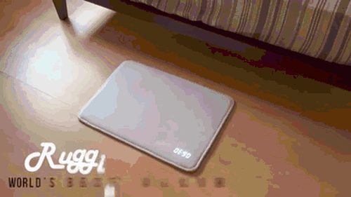 Ai probleme cu trezirea? ALARMA pe care o poţi opri doar cu picioarele ...